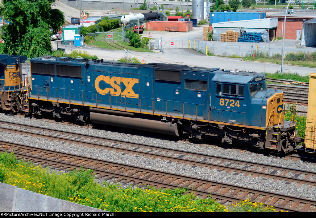 CSX 8724